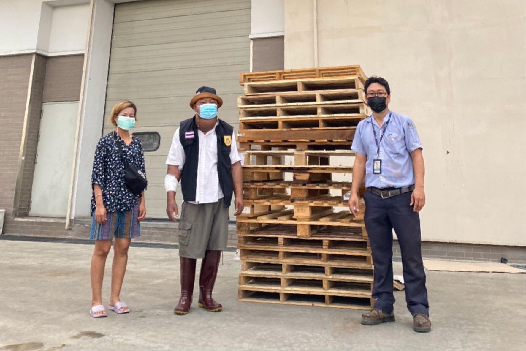 Pallets Donation for Bangkok Community - Behn Meyer